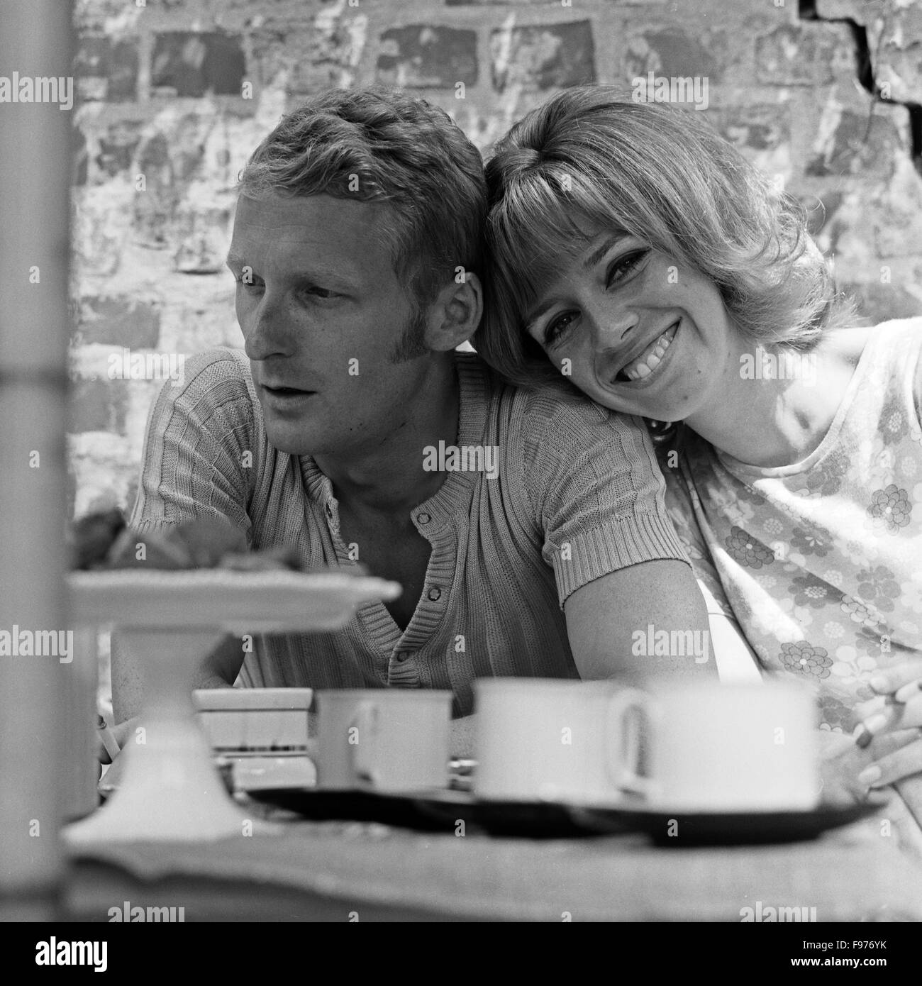 Deutsche Volksschauspielerin Heidi Mahler mit Ehemann Klaus Wischmann ...