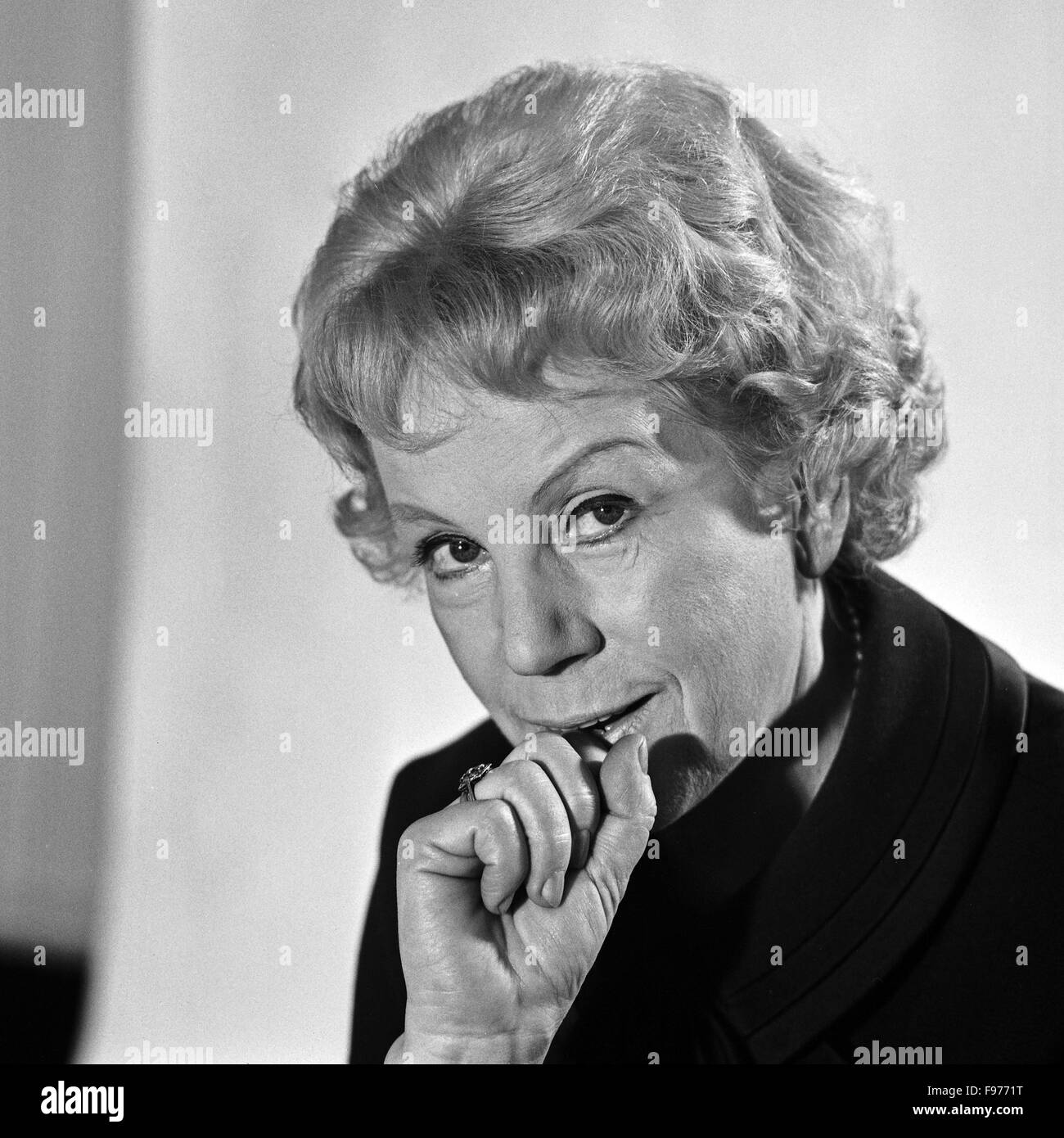 Mrs mueller Black and White Stock Photos & Images - Alamy