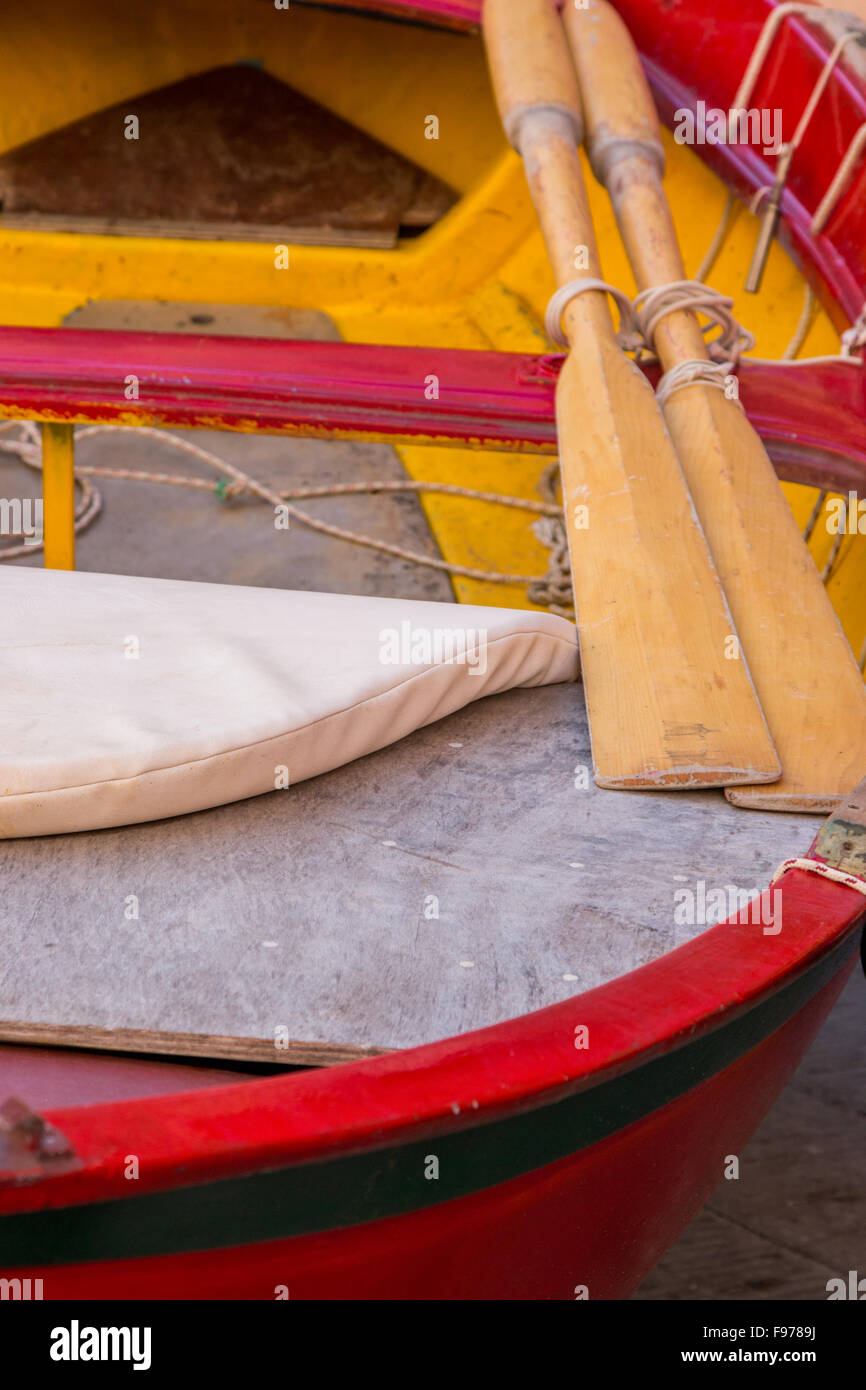 Floting boat hi-res stock photography and images - Alamy