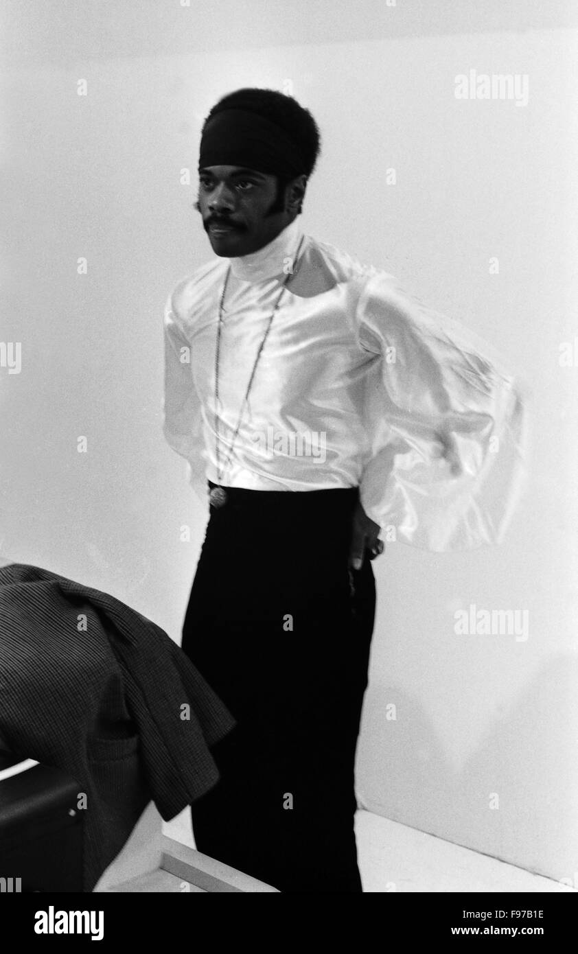 American dancer and actor hi-res stock photography and images - Alamy