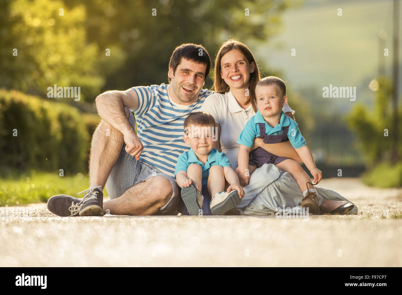 Family summer holiday countryside hi-res stock photography and images ...