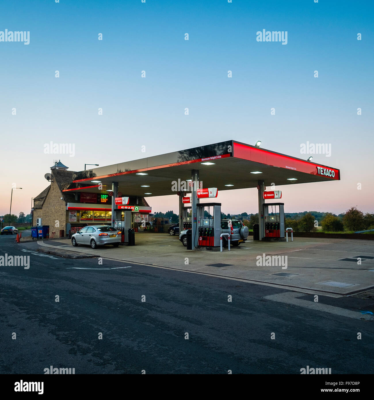 Spar Shop Store High Resolution Stock Photography and Images - Alamy