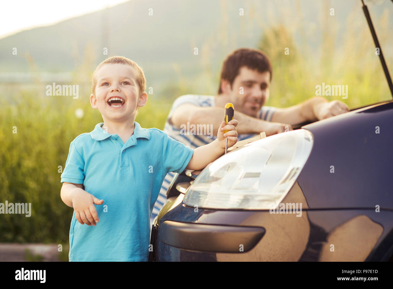 Father son car repair hi-res stock photography and images - Alamy
