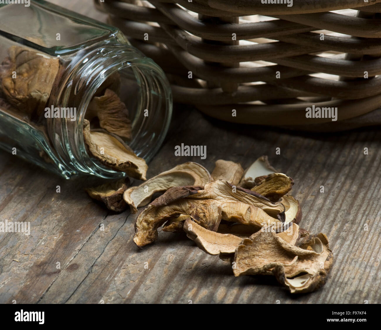 Dried fungi hi-res stock photography and images - Alamy
