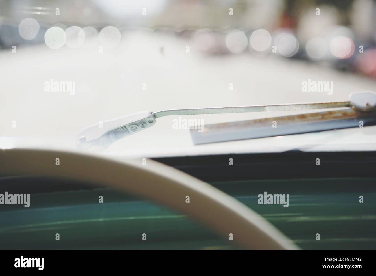 Car windscreen hi-res stock photography and images - Alamy