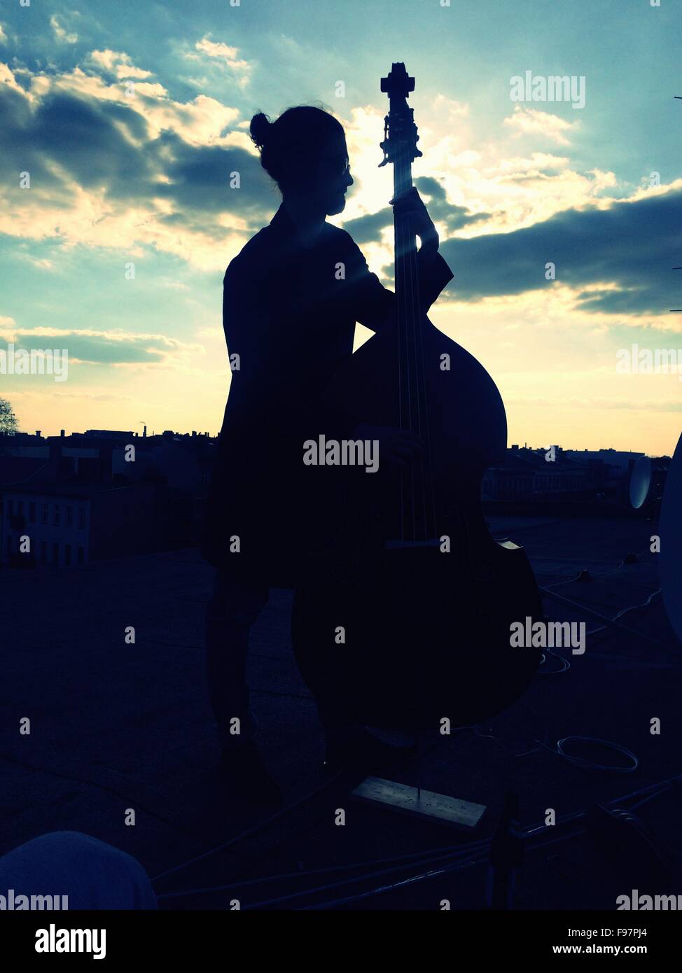 Cello silhouette hi-res stock photography and images - Alamy