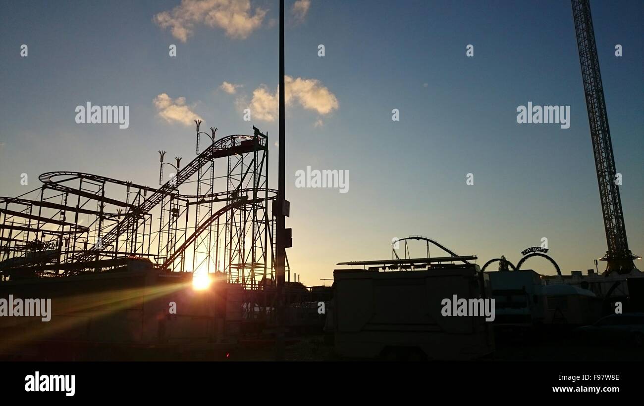 Silhouette rollercoaster hi-res stock photography and images - Alamy