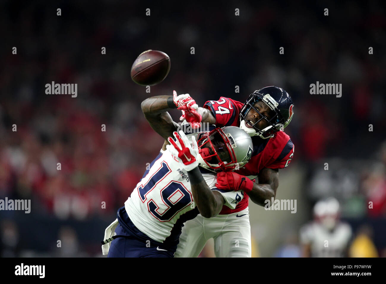 Houston, TX, USA. 13th Dec, 2015. Houston Texans cornerback Johnathan ...