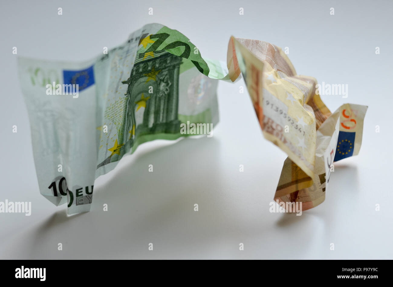 Crumpled banknote hi-res stock photography and images - Alamy