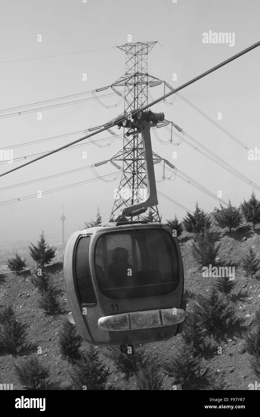 Overhead pylon hi-res stock photography and images - Alamy