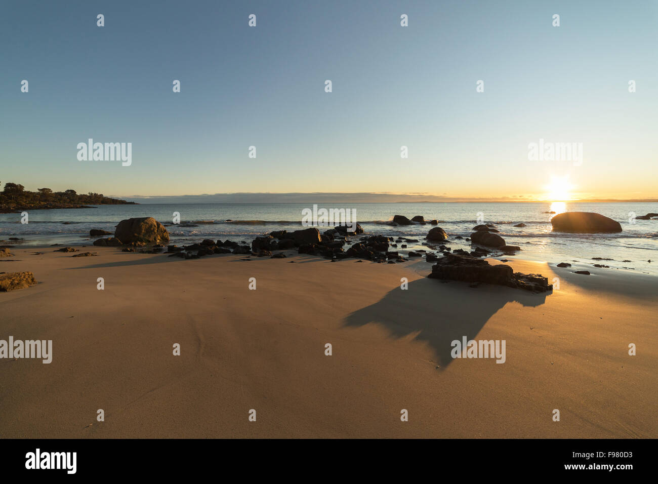 Shore rocks hi-res stock photography and images - Alamy