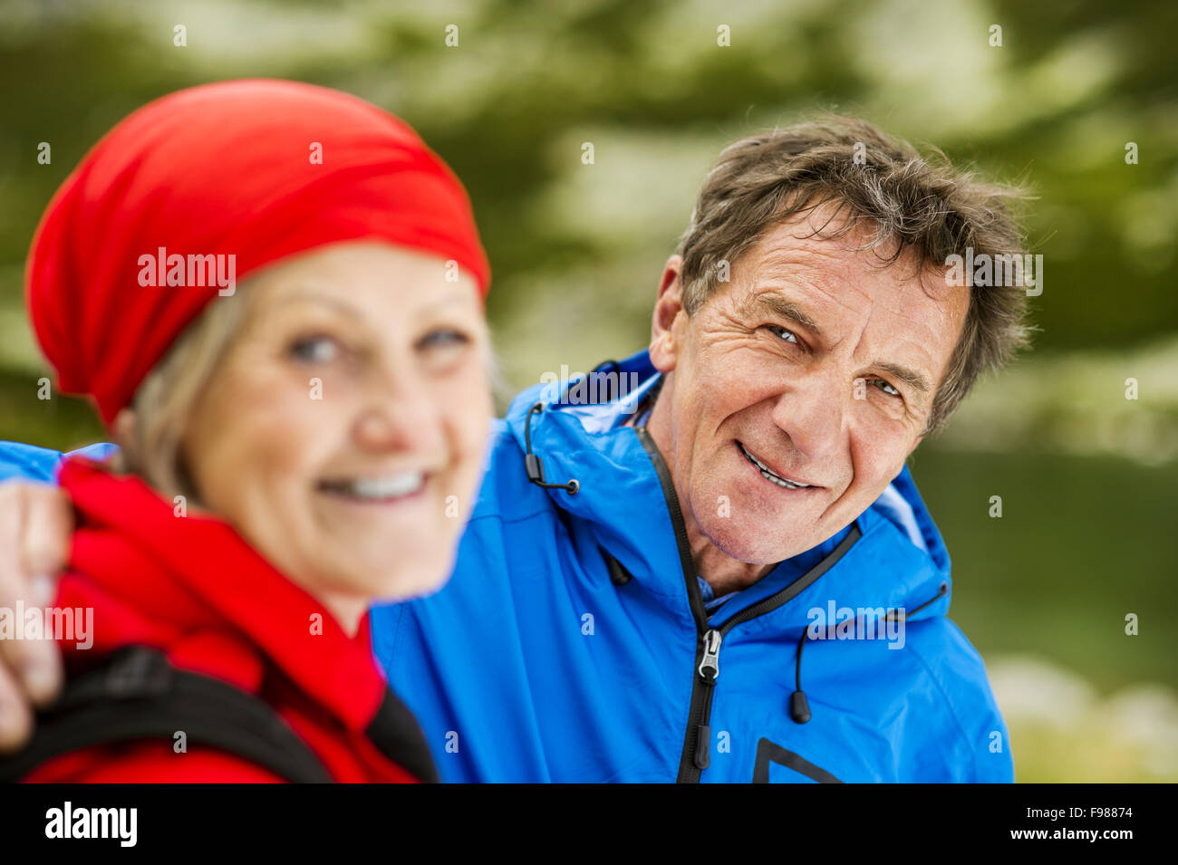 Rambling senior couple hi-res stock photography and images - Alamy