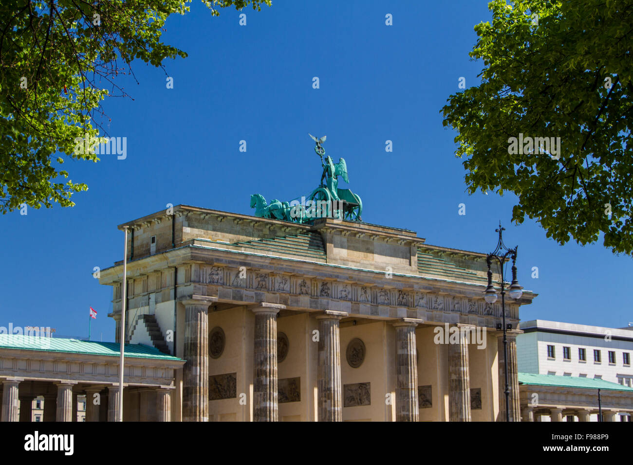 The Brandenburger Tor (Brandenburg Gate) is the ancient gateway to ...