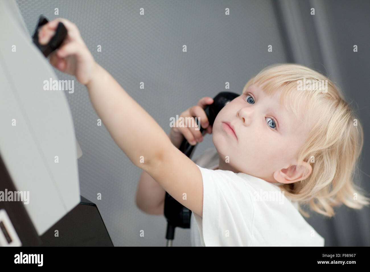Dial up telephone child hi-res stock photography and images - Alamy