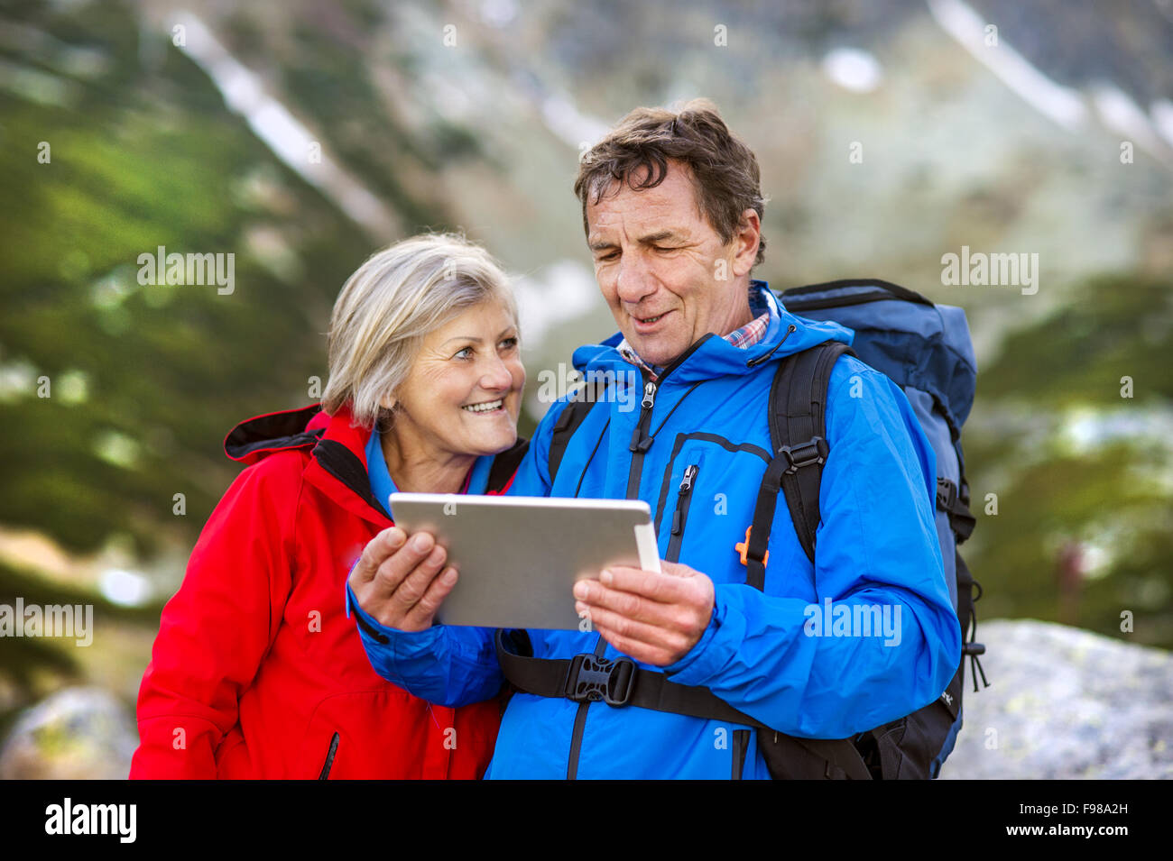 Map app travel hi-res stock photography and images - Alamy