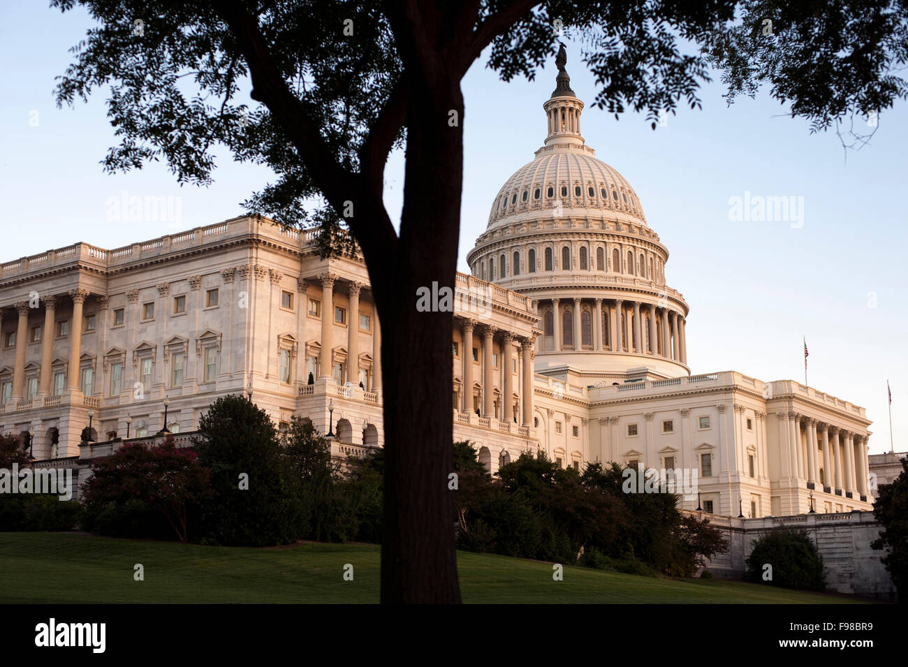 The United States Capitol building at sunset Stock Photo - Alamy