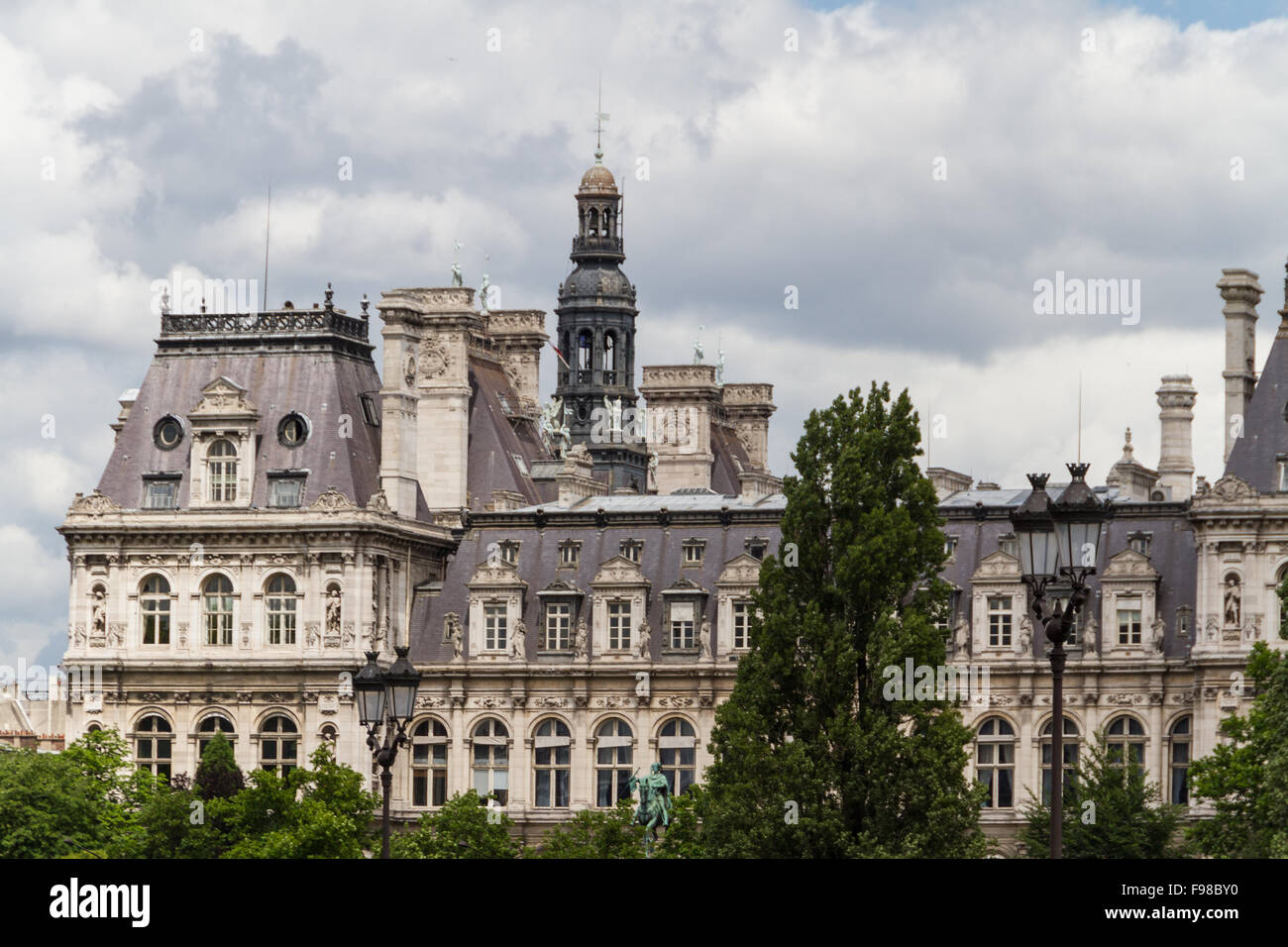 Historic building in Paris France Stock Photo - Alamy