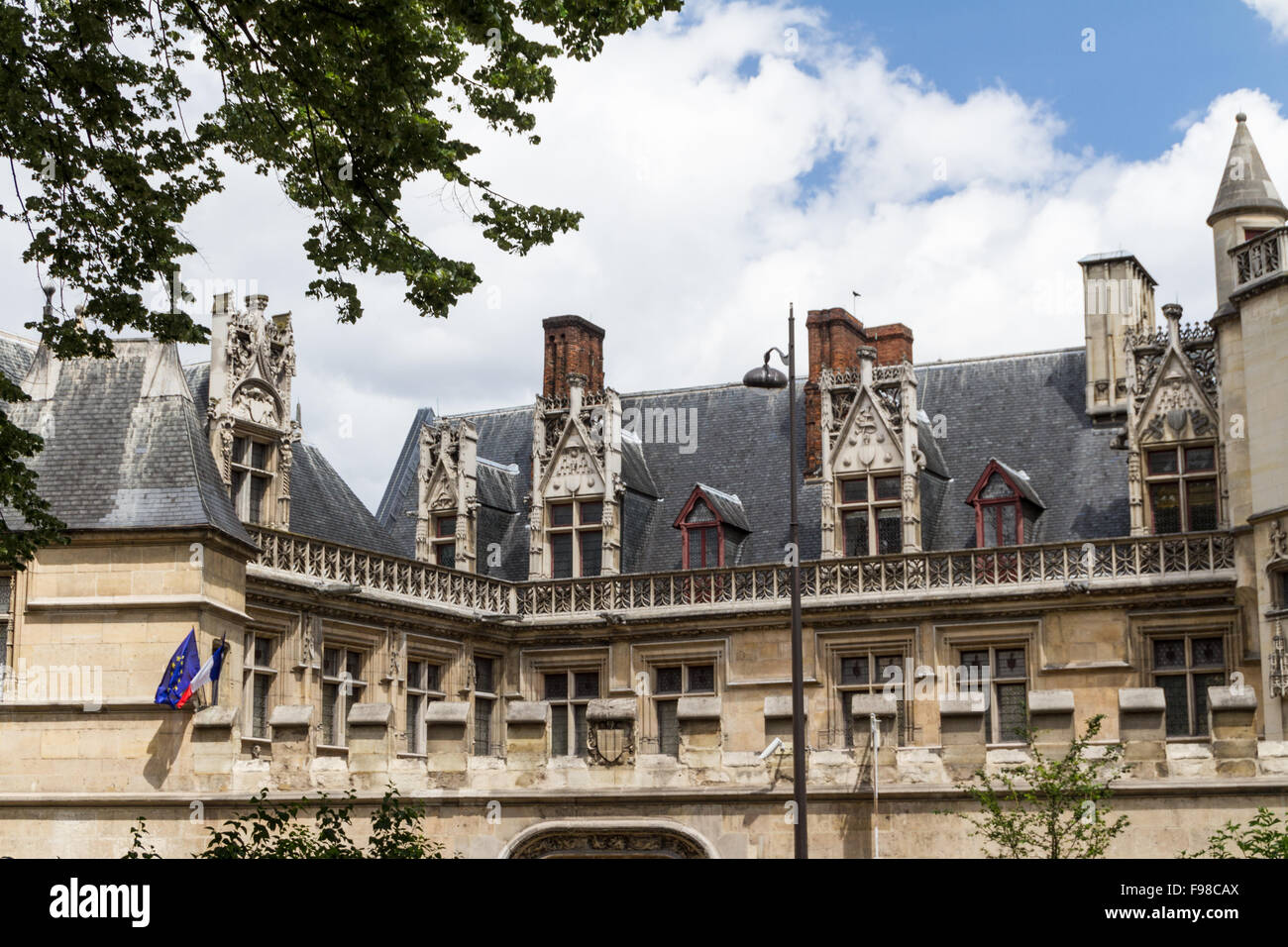 Historic building in Paris France Stock Photo - Alamy