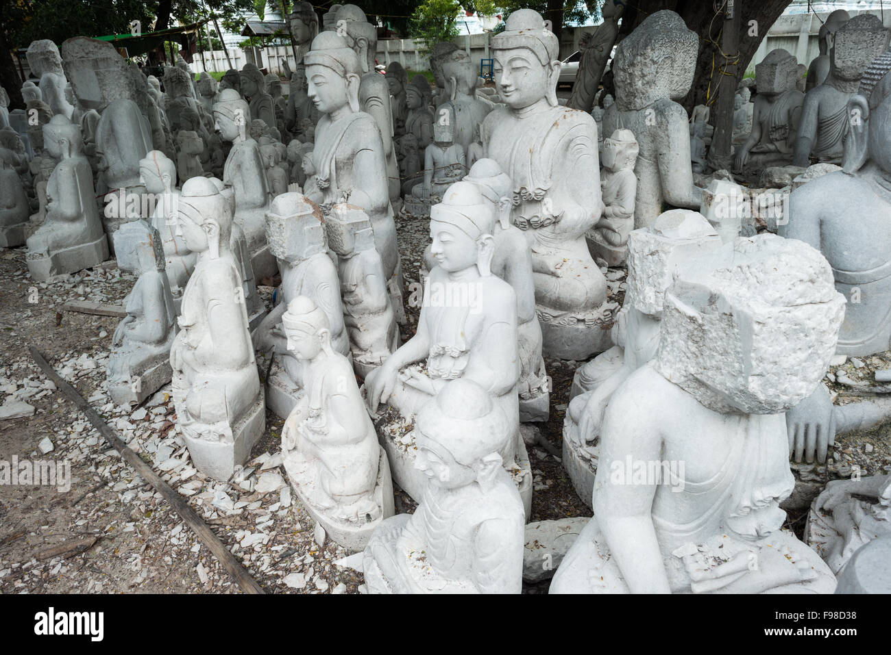 Marble Buddha Statues Workshop Mandalay Myanmar // MANDALAY, Myanmar ...