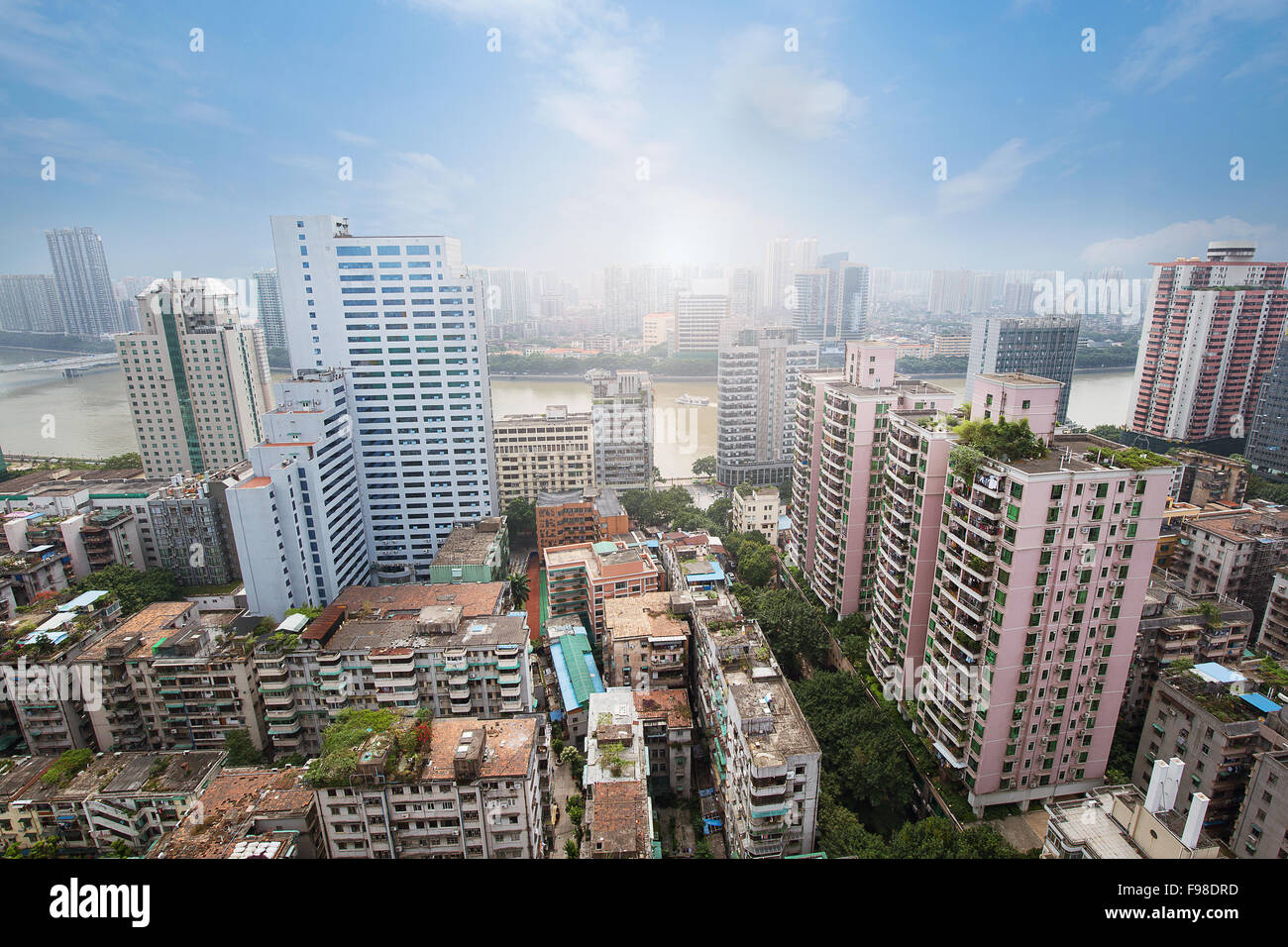 Cityscape skyline view hi-res stock photography and images - Alamy