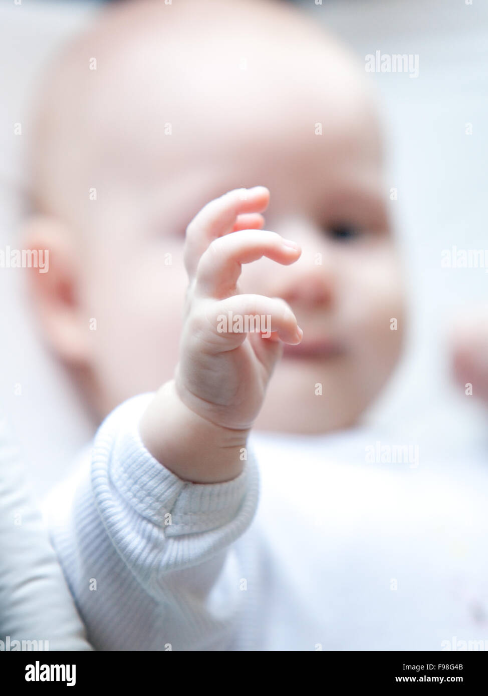 Hand of the small child Stock Photo - Alamy