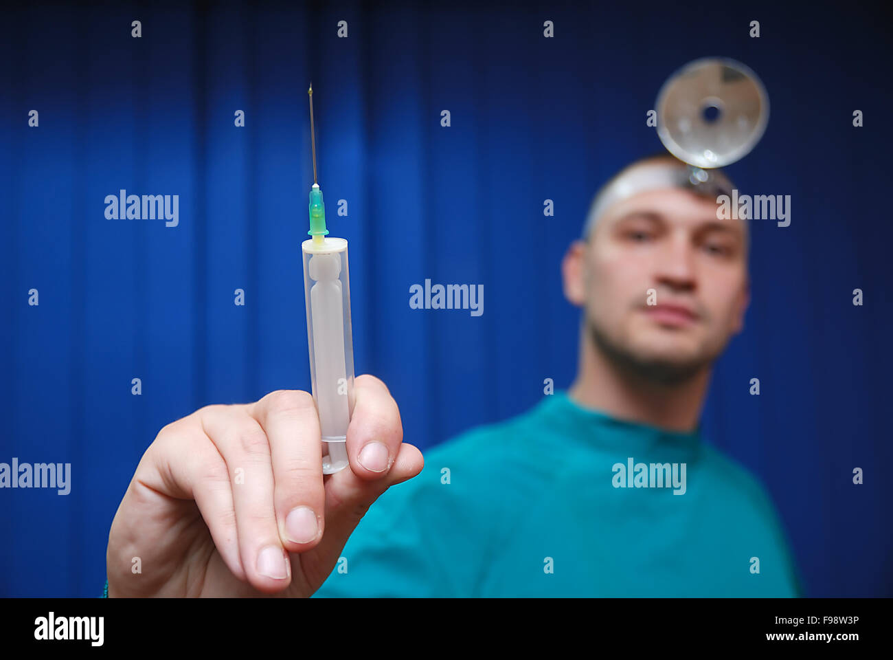 doctor with injection Stock Photo - Alamy