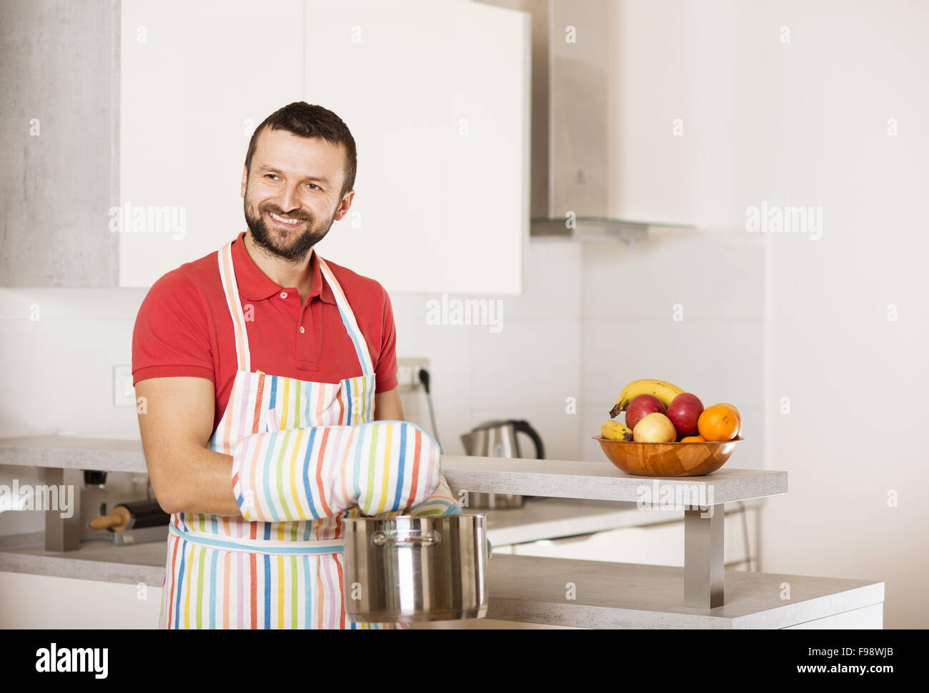 Funny kitchen apron hi-res stock photography and images - Alamy