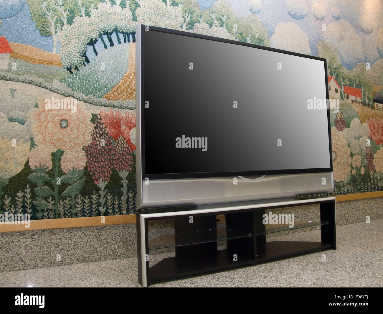 Luxury commercial technology tv hi-res stock photography and images - Alamy