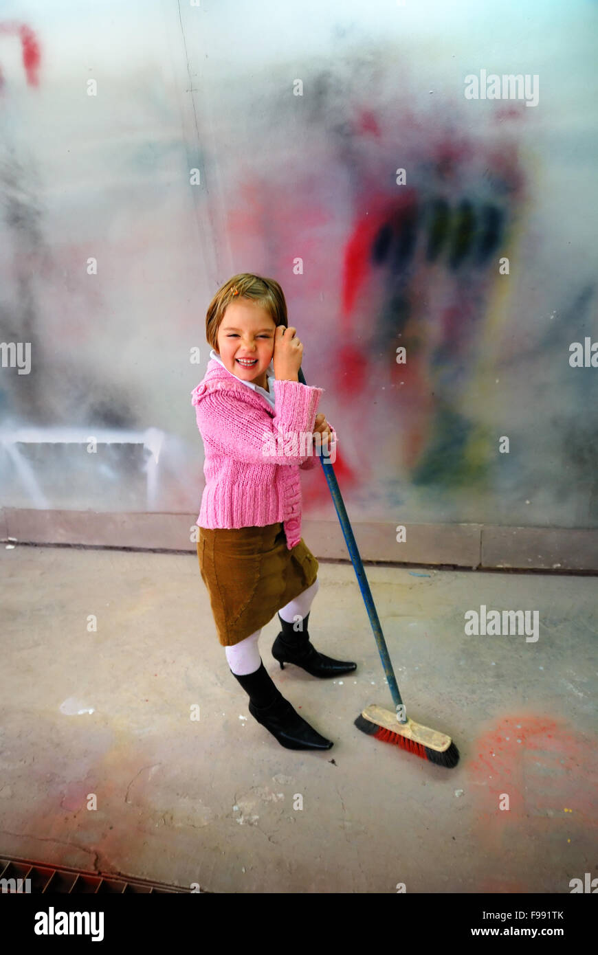 Cute little girl having fun Stock Photo - Alamy