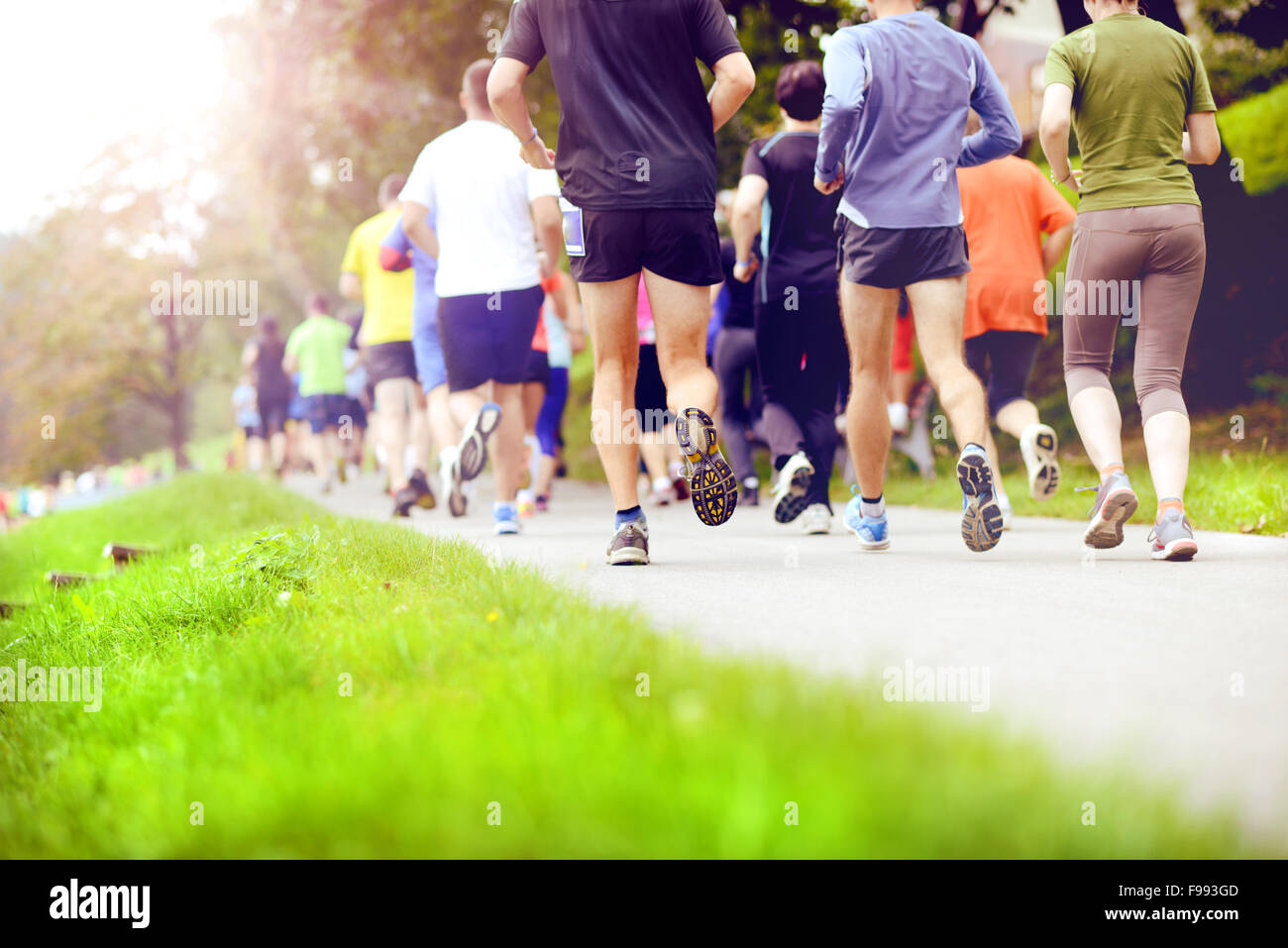 Marathon racers hi-res stock photography and images - Alamy
