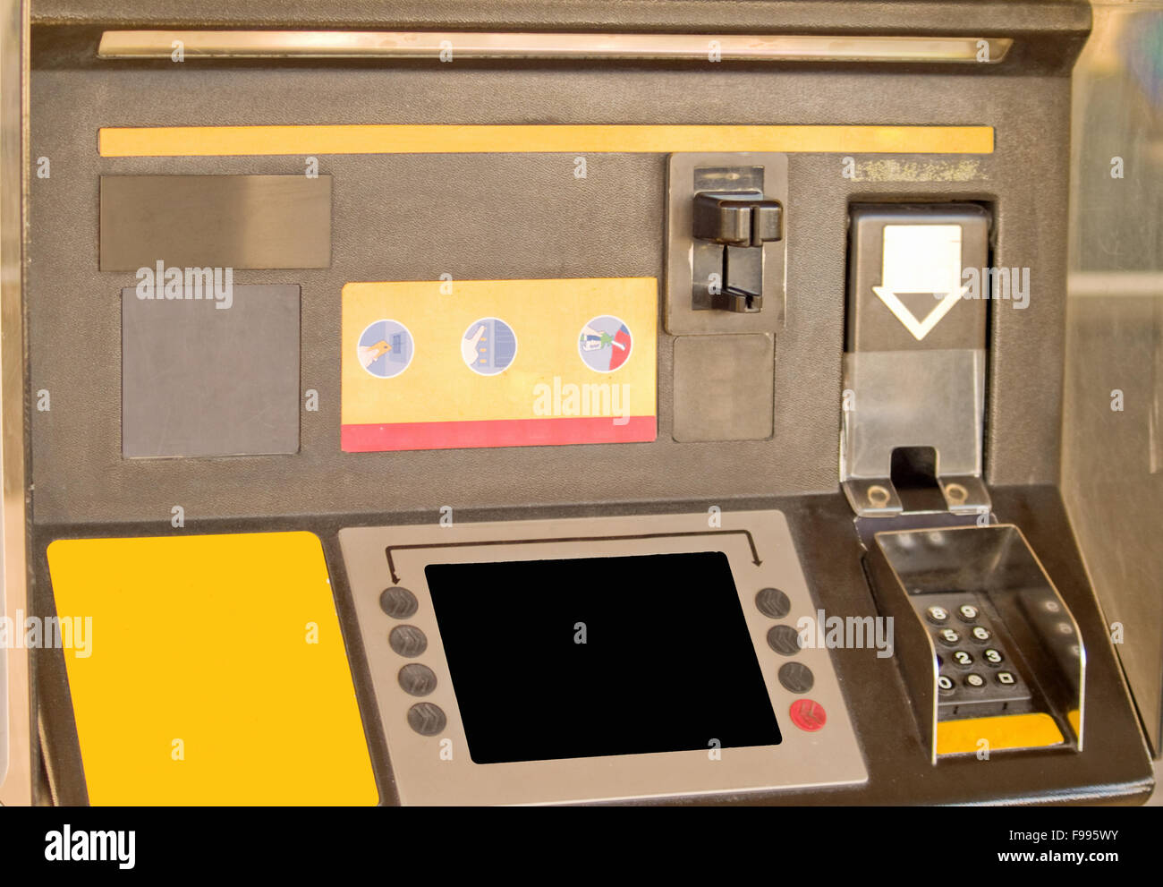 Empty atm machine screen hi-res stock photography and images - Alamy