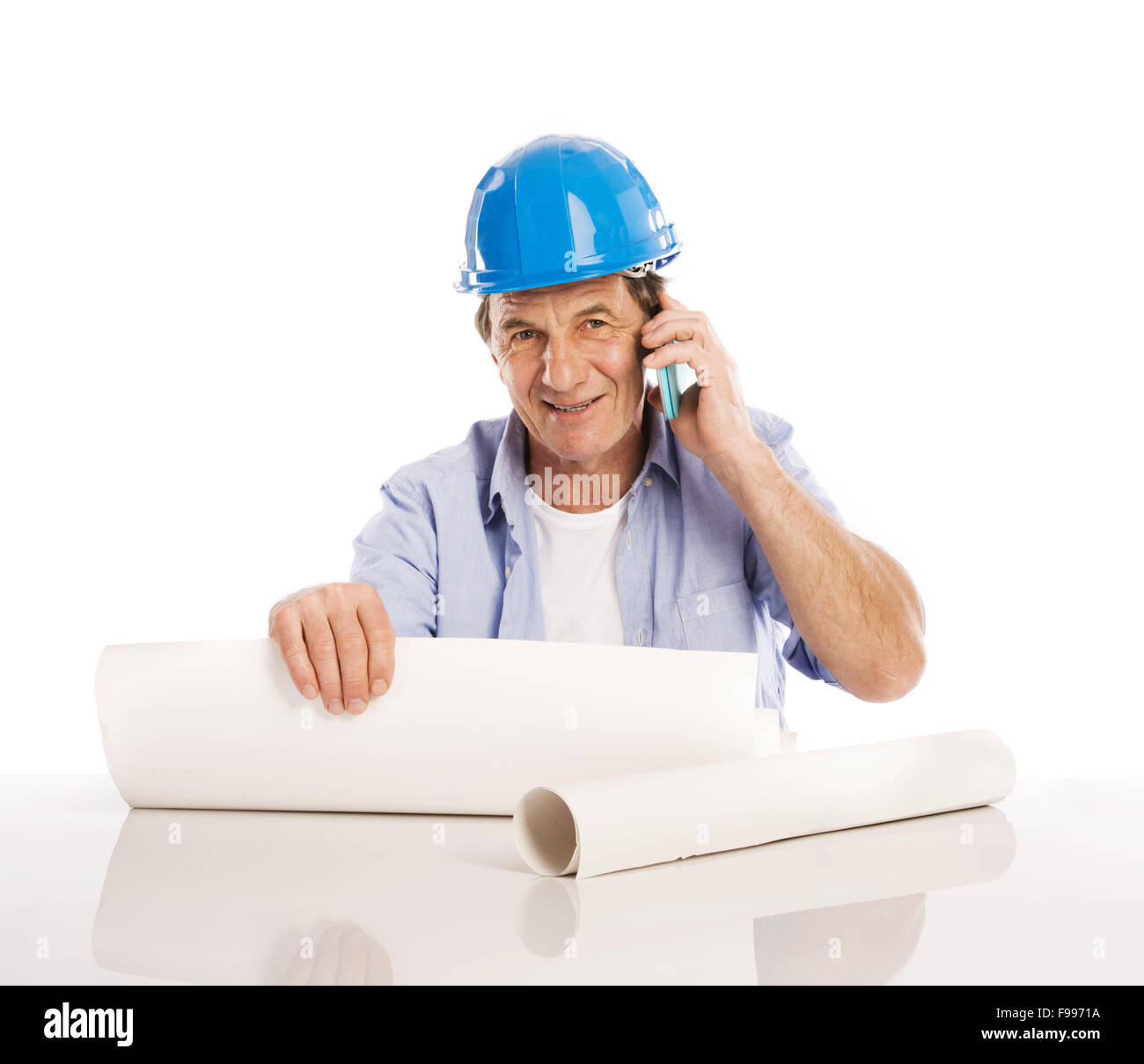 Elderly man making phone call hi-res stock photography and images - Alamy