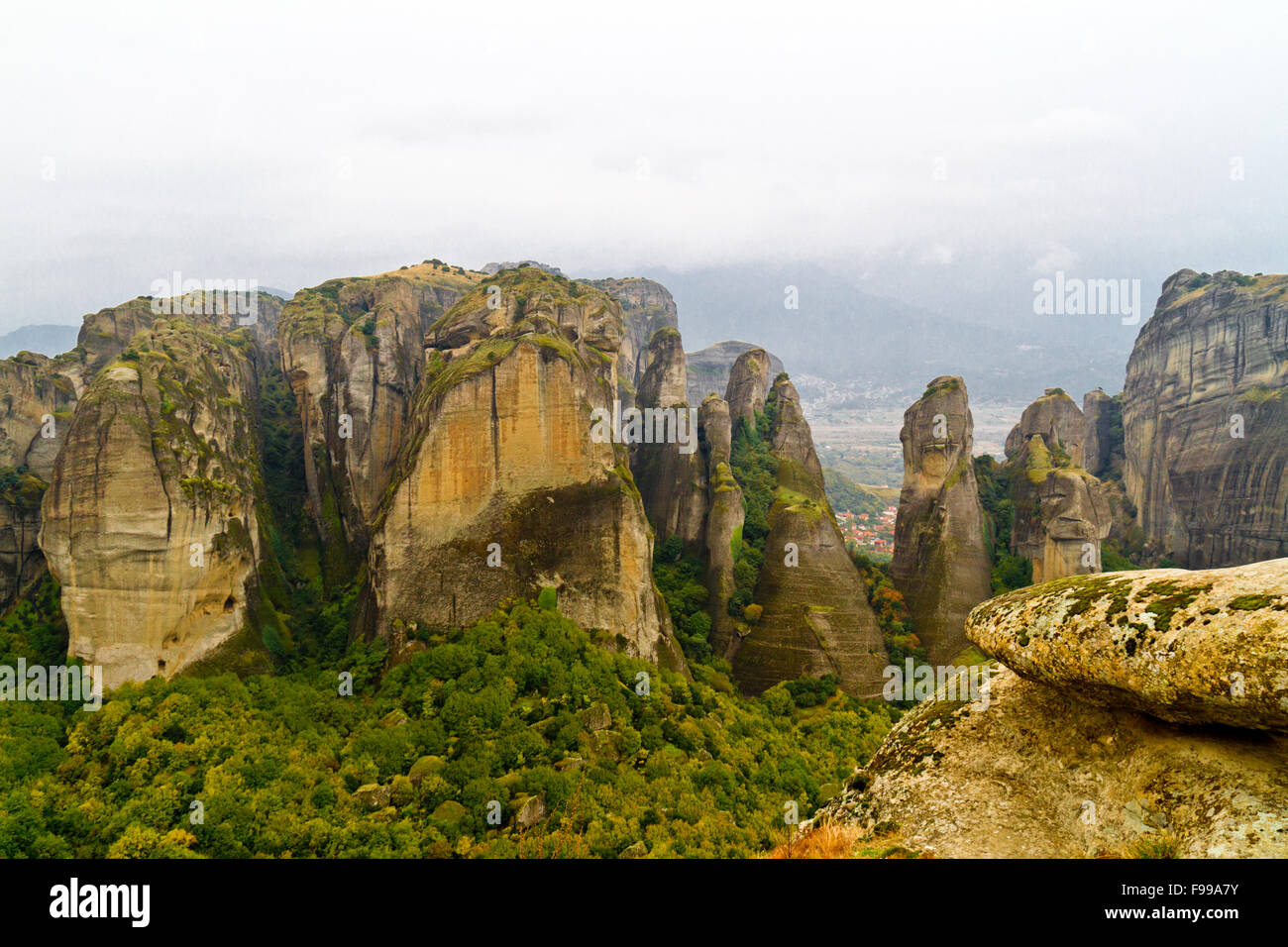 Meteora cliffs and monasteries Stock Photo - Alamy