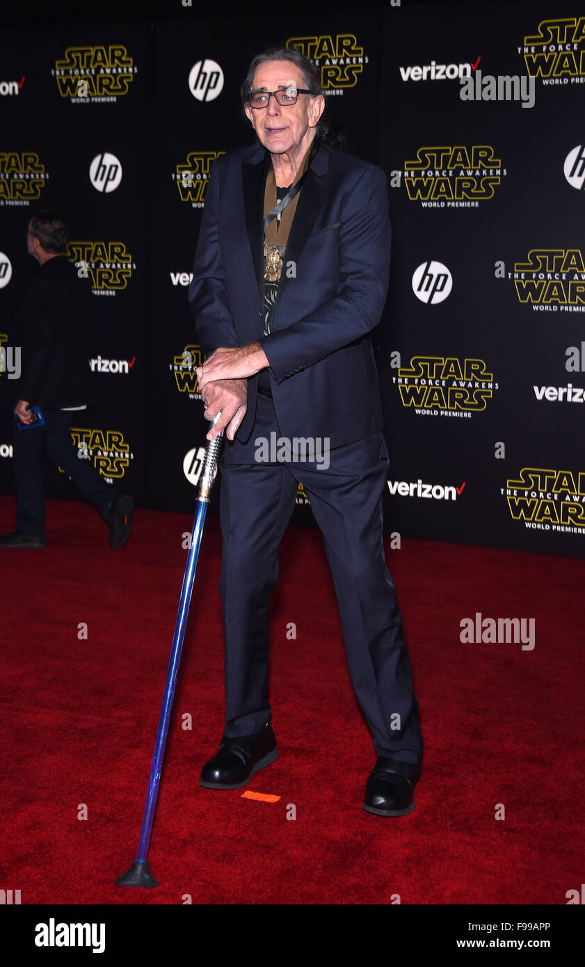 Hollywood, California, USA. 14th Dec, 2015. Peter Mayhew arrives for ...