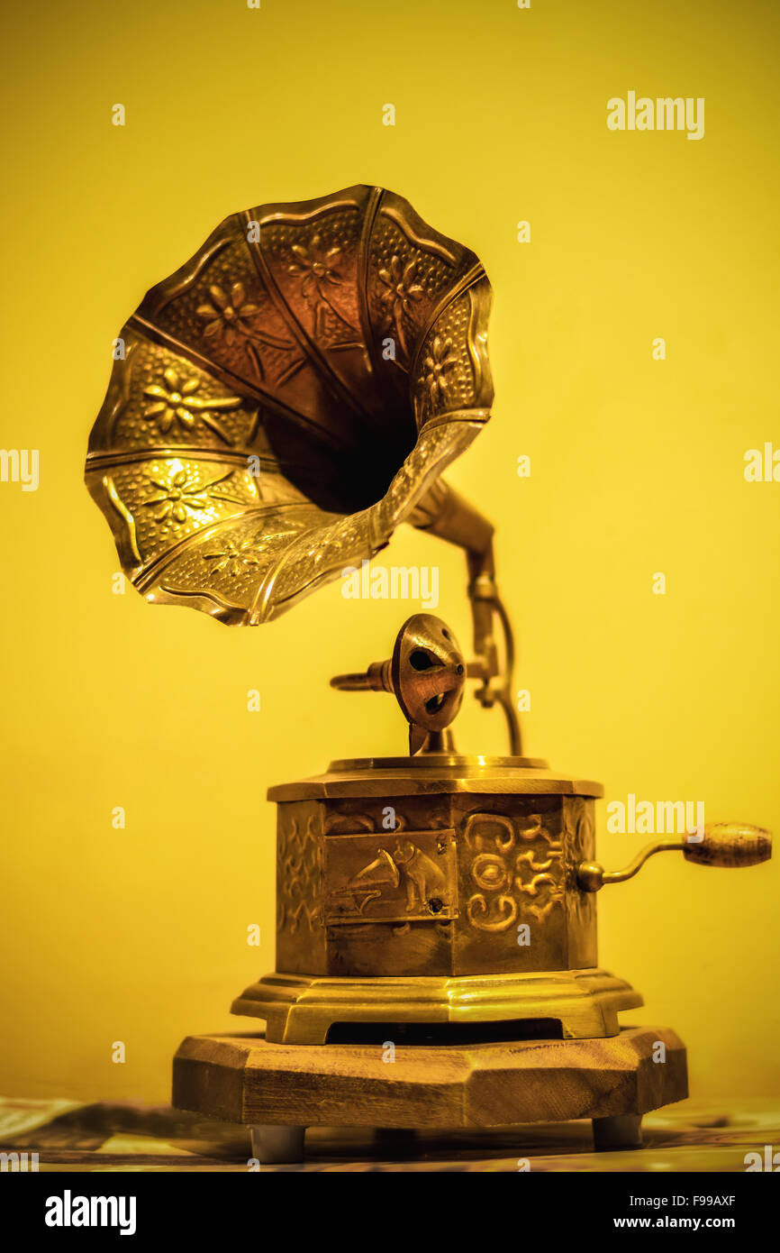 Golden gramophone hi-res stock photography and images - Alamy