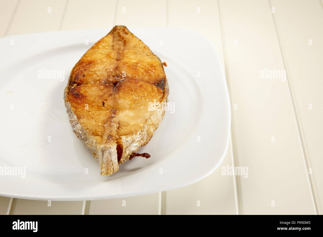 deep fried slice of the seer fish Stock Photo - Alamy