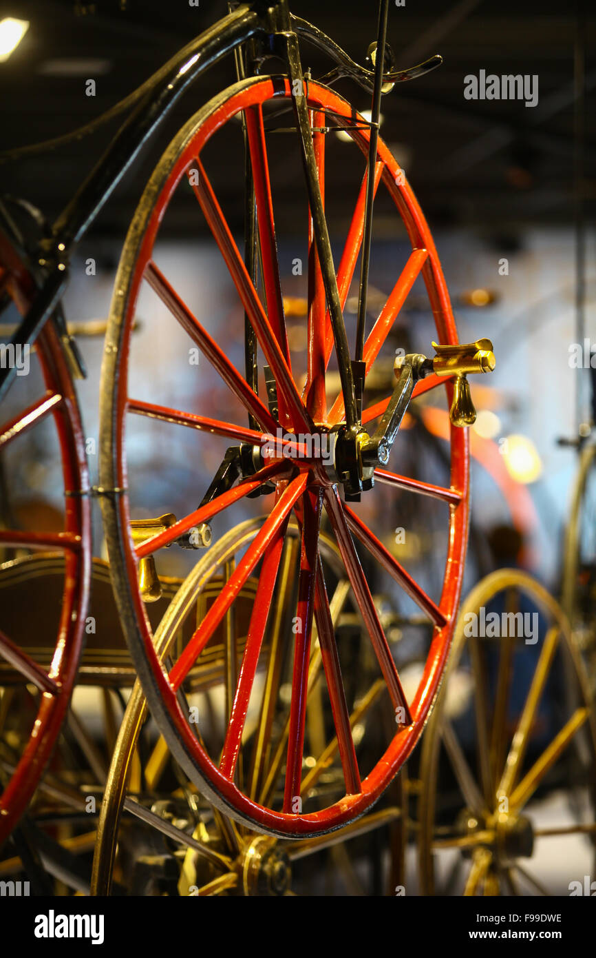 Color image with a detail of an old, vintage bicycle Stock Photo - Alamy