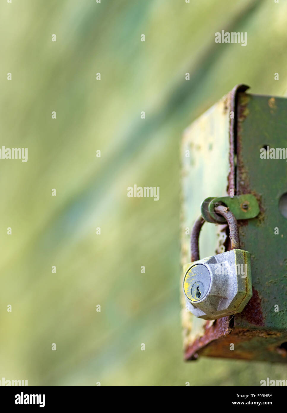 Lock on rusted box Stock Photo - Alamy