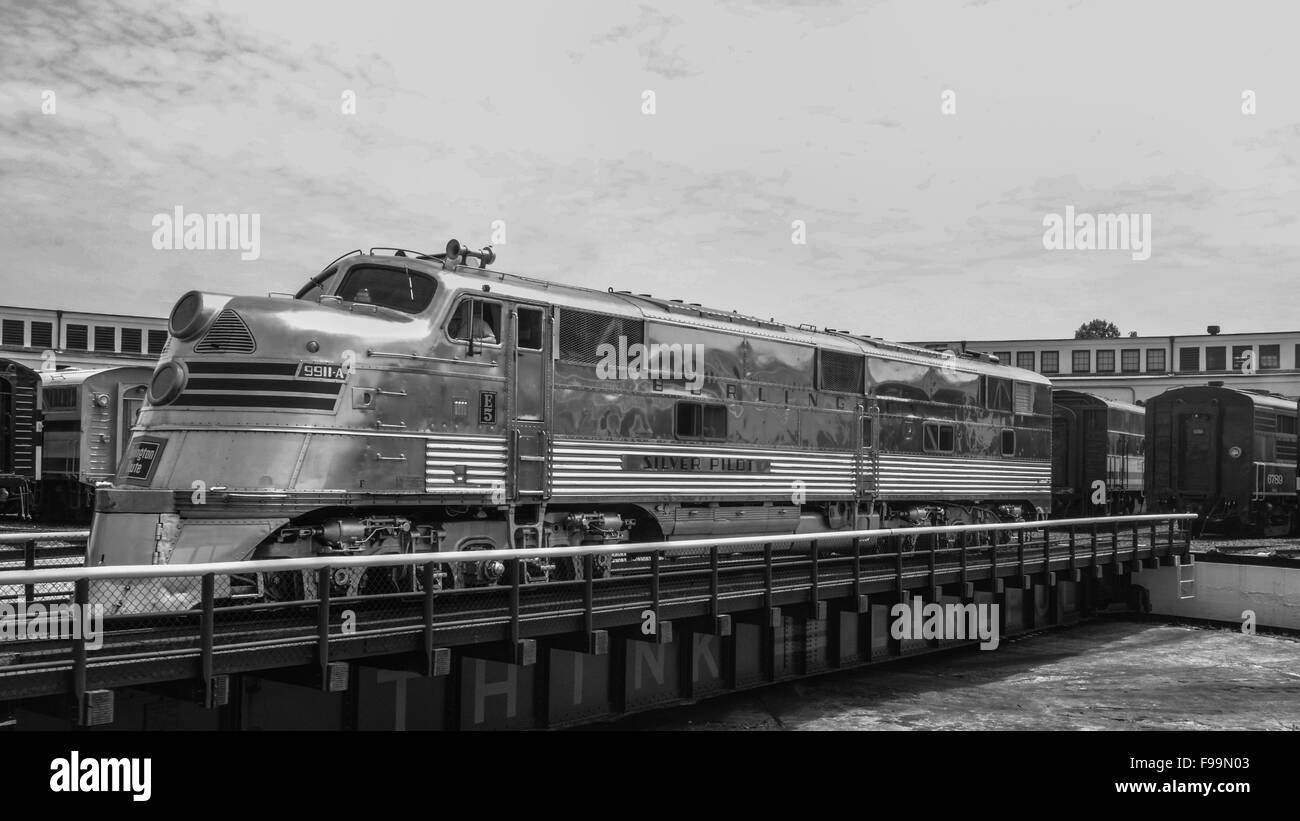 Streamliner hi-res stock photography and images - Alamy