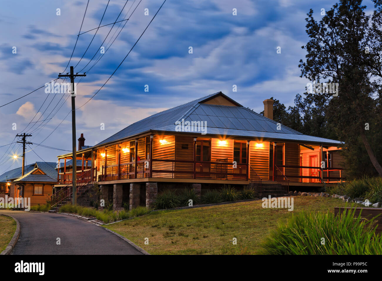 Australian cottage hi-res stock photography and images - Alamy