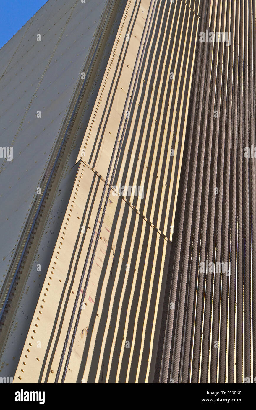 Abstract Steel Lines Cables Stock Photo - Alamy