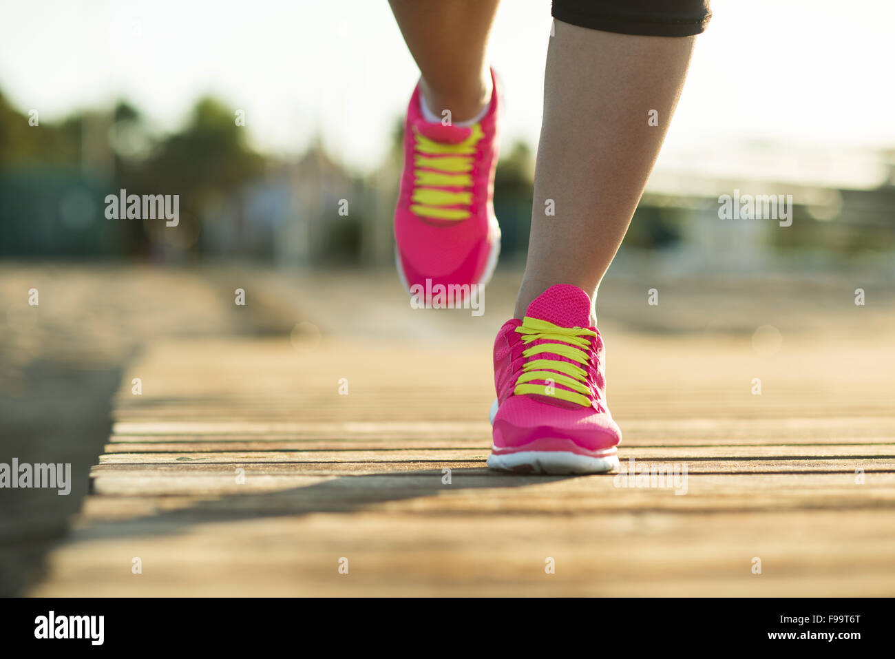 Female jogging feet hi-res stock photography and images - Alamy