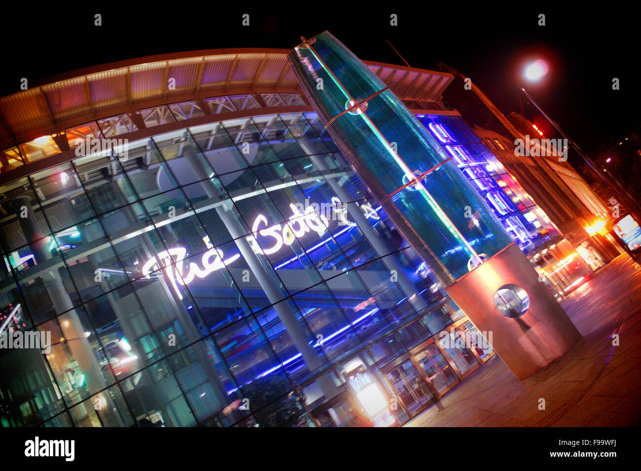 The gate retail complex hi-res stock photography and images - Alamy