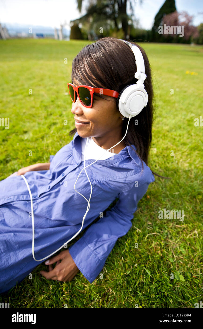 Listen do the music Stock Photo - Alamy