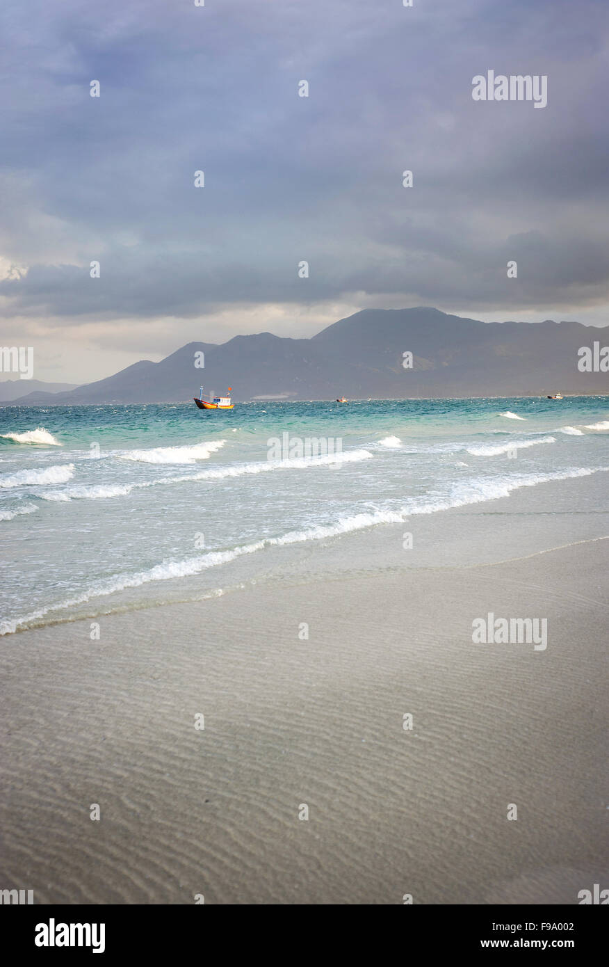 Beautiful ocean color hi-res stock photography and images - Alamy