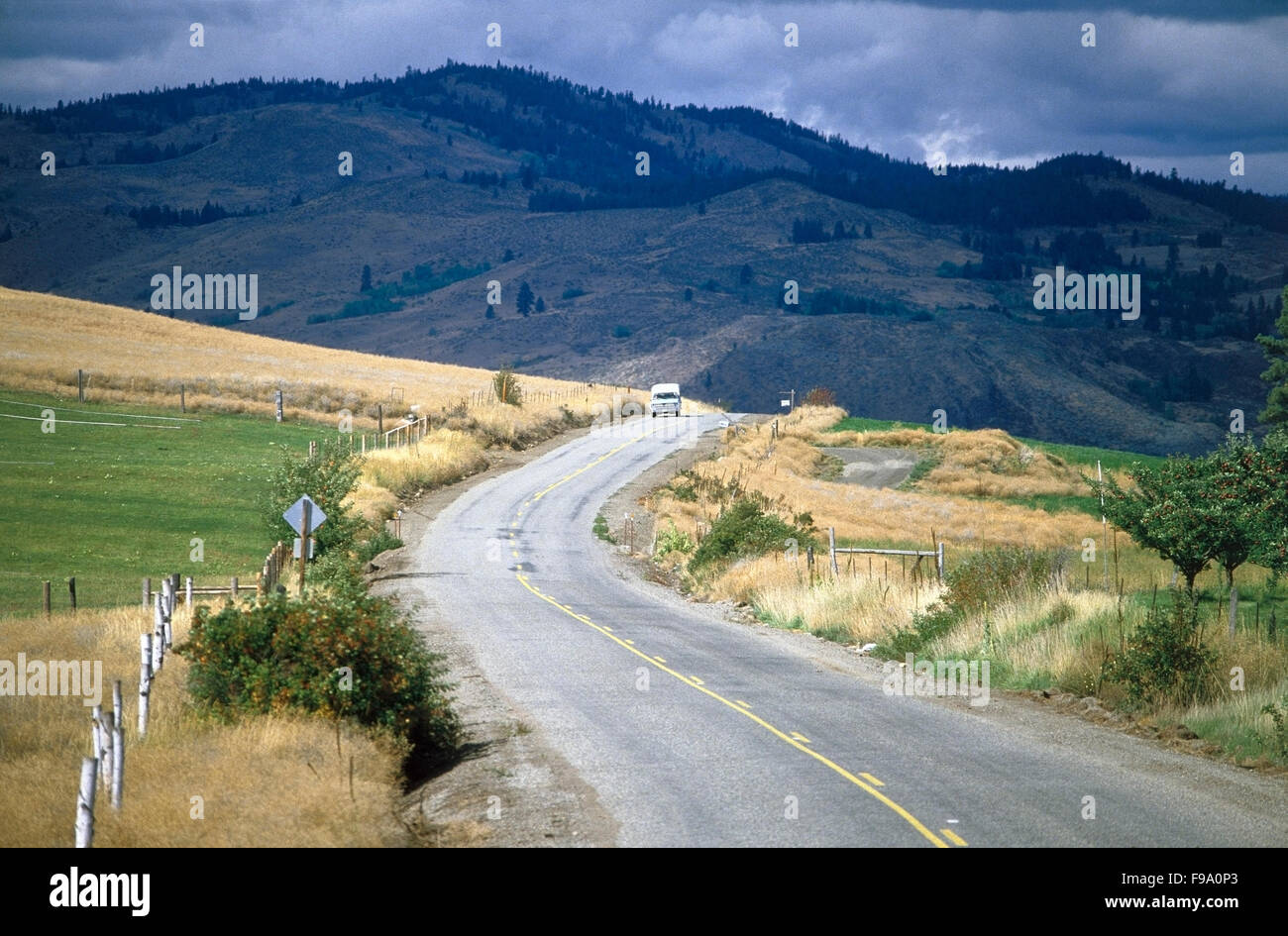 washington state road Stock Photo - Alamy
