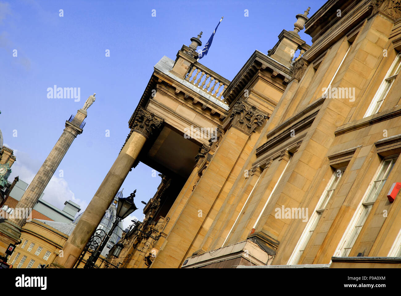 Theatre Royal and Grey's monument, Newcastle upon Tyne Stock Photo - Alamy