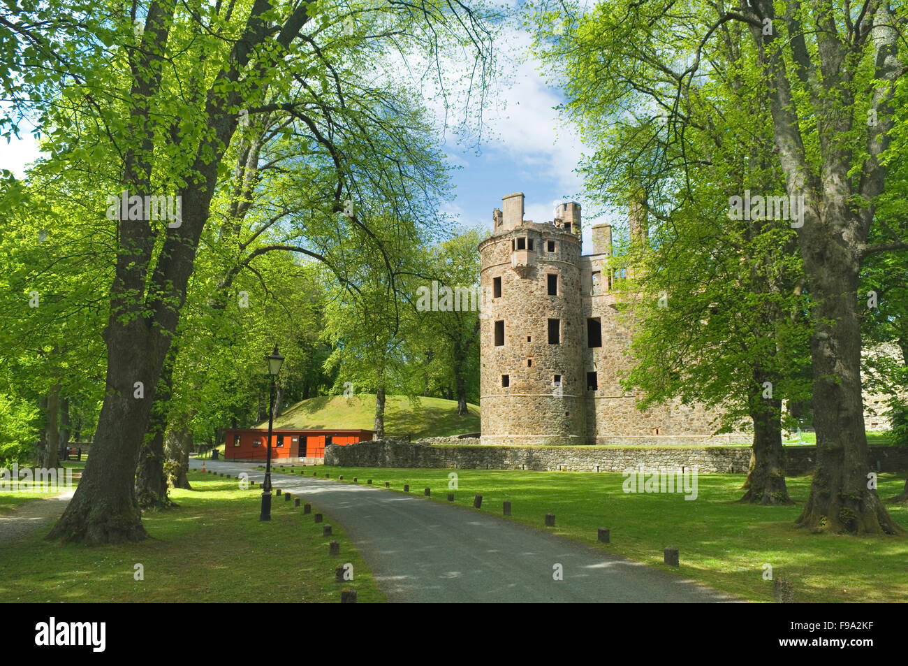Huntly castle hi-res stock photography and images - Alamy