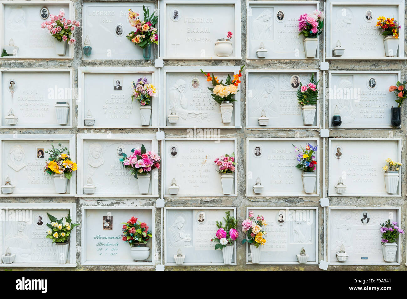 Grave Graveside Buried Burial High Resolution Stock Photography and ...