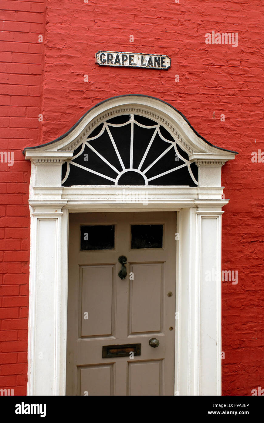 Red building in Grape Lane, Whitby, North Yorkshire Stock Photo - Alamy